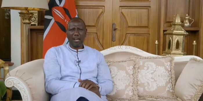 Ruto's Dons Muslim Attire in Special Address [VIDEO] - Kenyans.co.ke